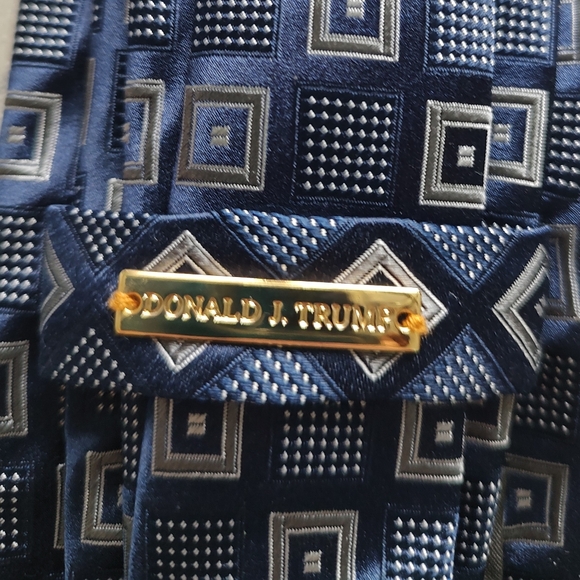 Donald Trump | Accessories | Donald Trump Silk Necktie | Poshmark